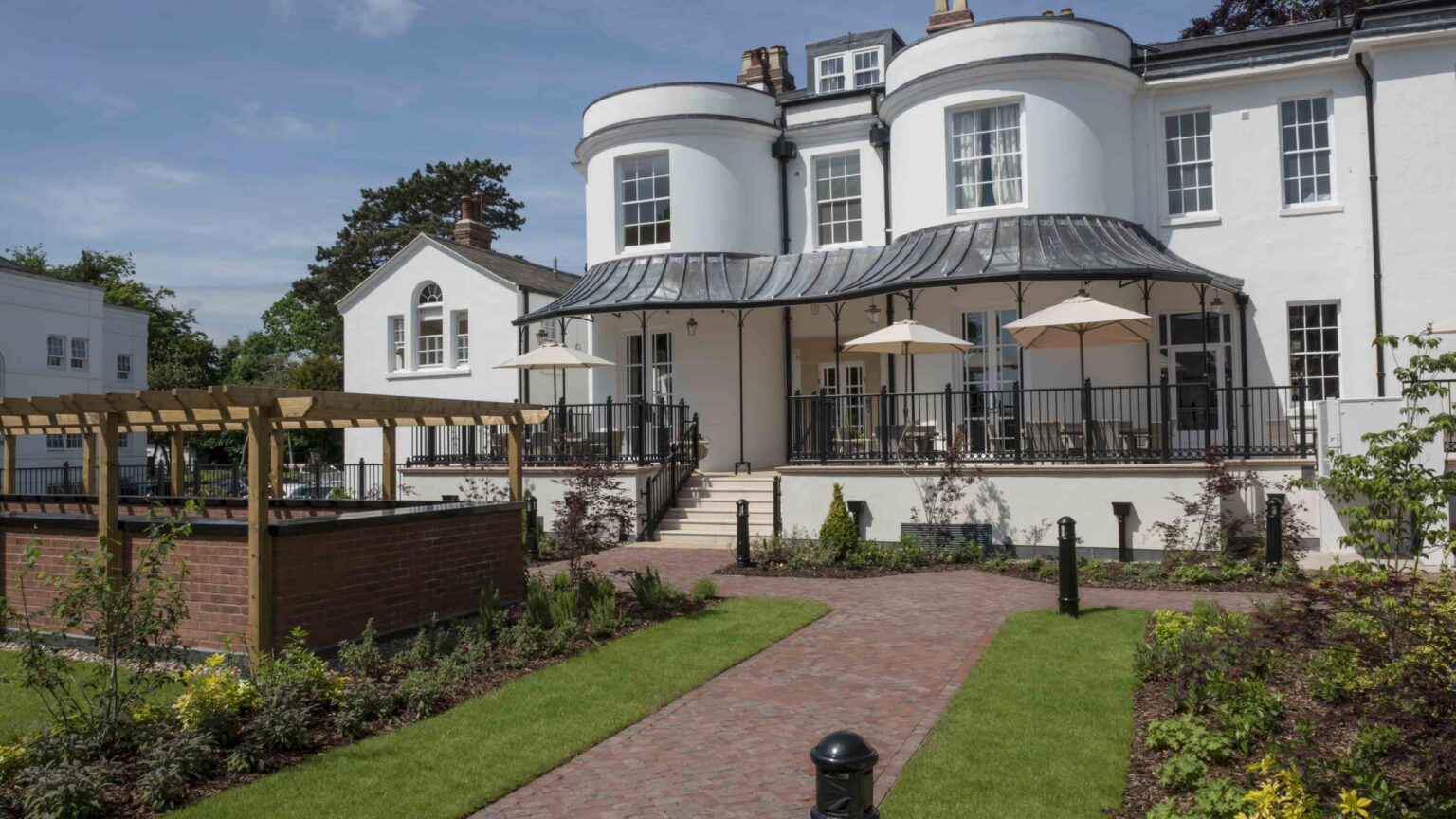Living - Stylish and elegant homes - Calthorpe Estate